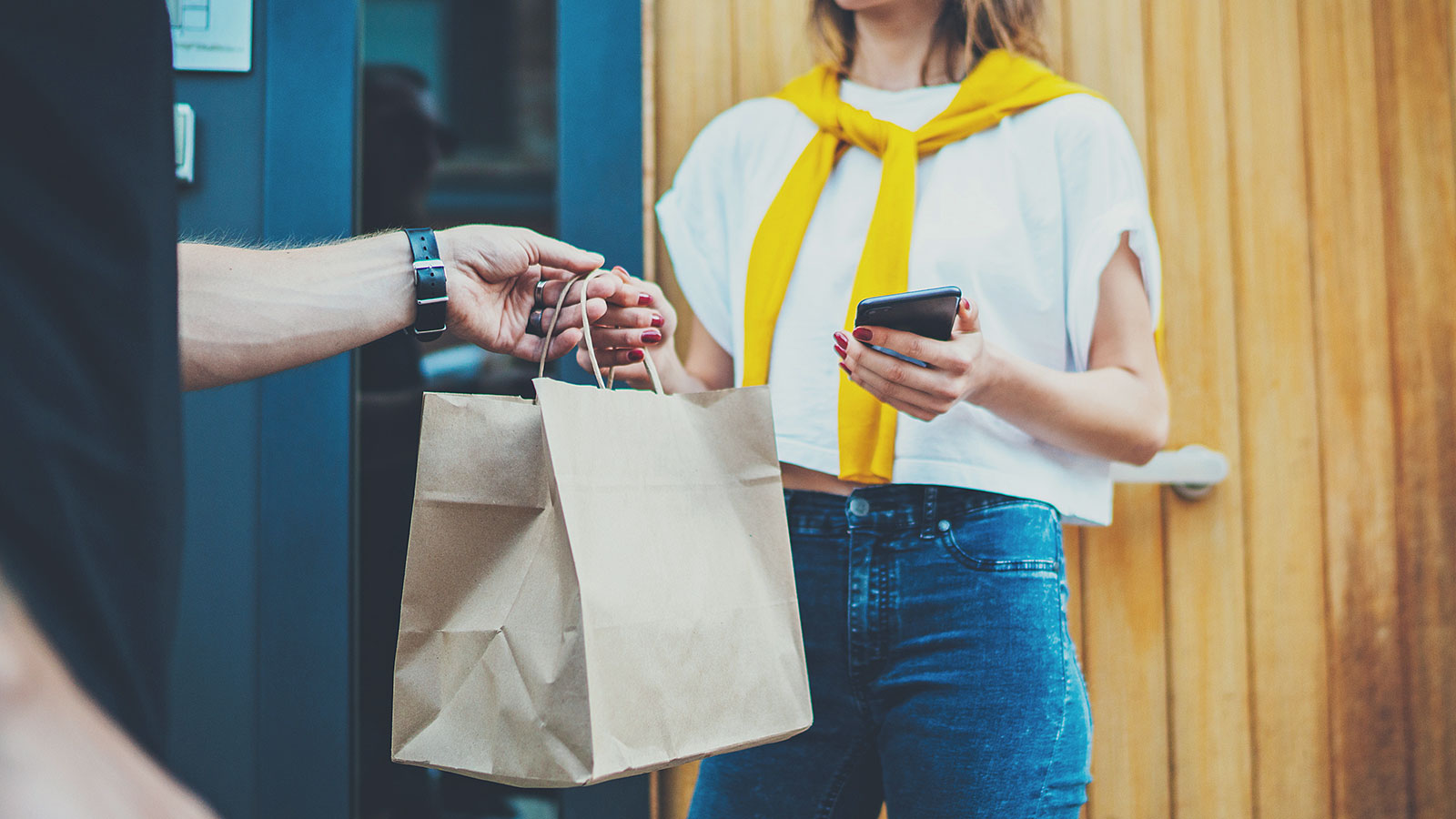 Serviço de entrega do seu restaurante mais rápido e preciso - Paribar