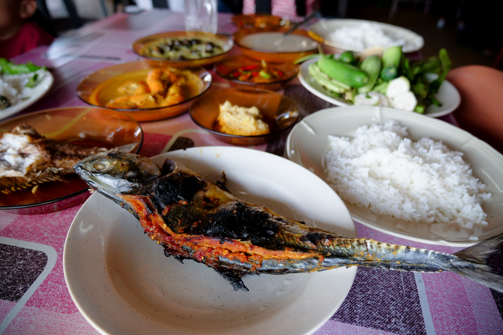 Restaurante Nasi Ulam para 'Arroz de Ervas' (e Molho de Peixe Budu ...